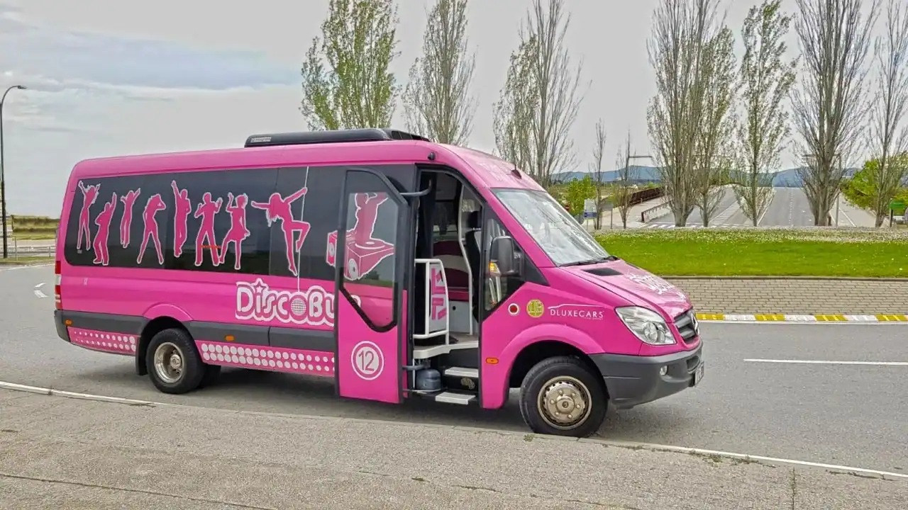 Alquiler Bus Disco Barcelona | Party Móvil | Rosa o Negro | Mini Disco